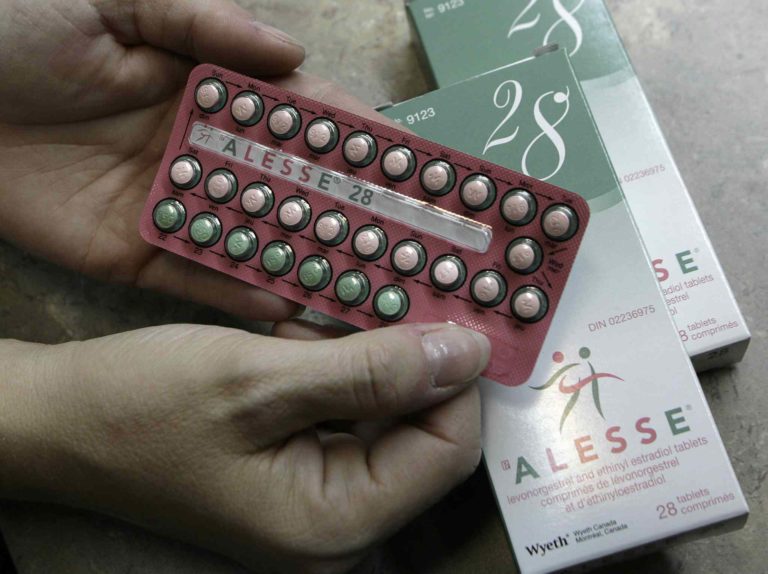 Important Safety Information on ALESSE 21 and ALESSE 28: Packages ...